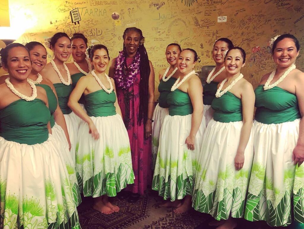 Halau Ka Ua Tuahine - Center for International Dance